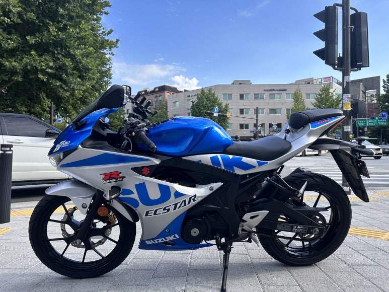 스즈키 Gsx R125 경기도 시흥 신차출고 핸드폰거치대 Usb 1구 충전기 2채널 블랙박스 장착 네이버 블로그