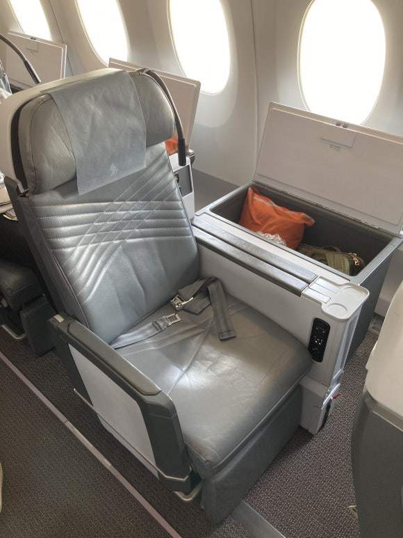 [20230112] 싱가포르항공 16번째 탑승 SQ24 싱가포르-뉴욕 (SIN-JFK) A350-900ULR 프리미엄 이코노미 ...