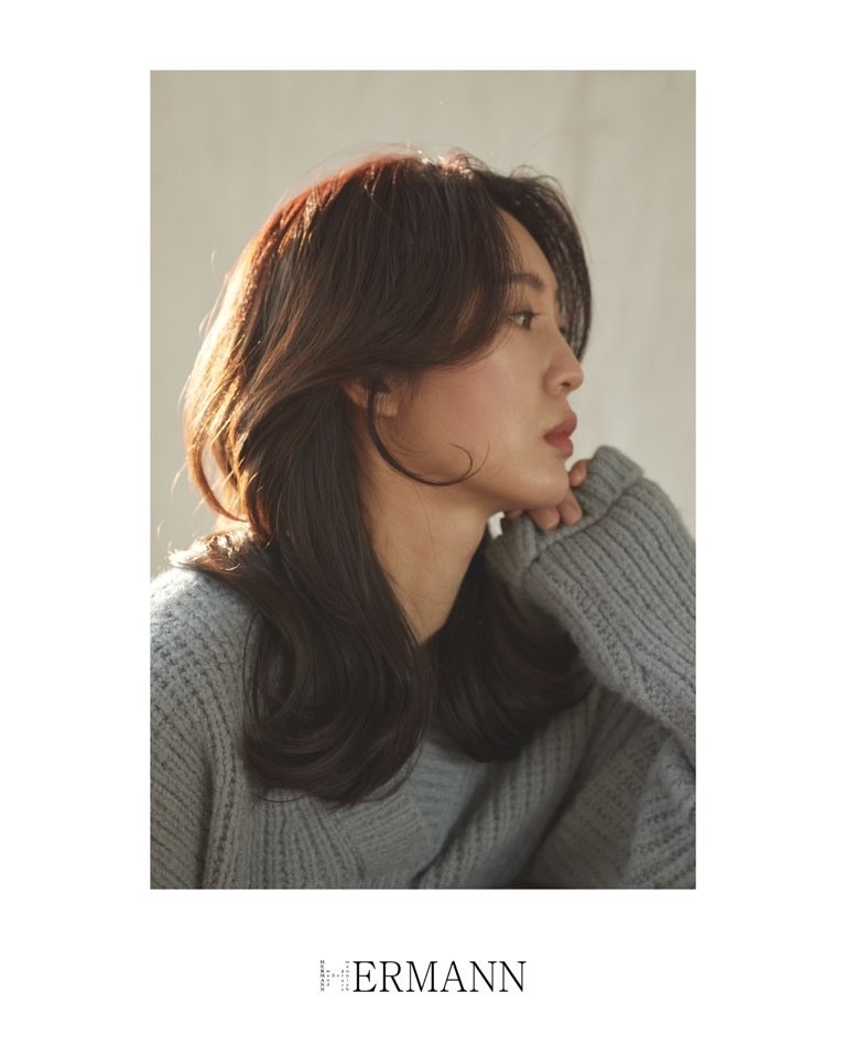 헤르만헤어 퍼스널컬러 매트브라운컬러 겨울퍼스널컬러 단발레이어드펌 단발레이어드컷 한남동미용실 하남미용실 미사미용실 은희원장