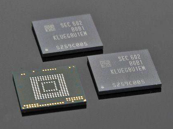 RAM에서 DRAM, SDRAM, DDR, LPDDR의 의미와 차이점을 알아보자 : 네이버 블로그