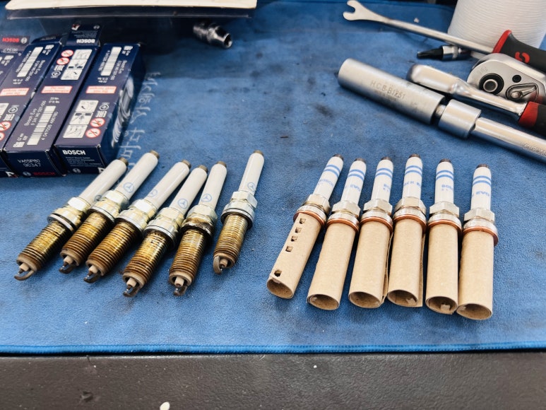 [MIM Maintenance] 메르세데스 벤츠 GLC 43 AMG - 스파크 플러그, 점화 코일 교체 : 네이버 블로그