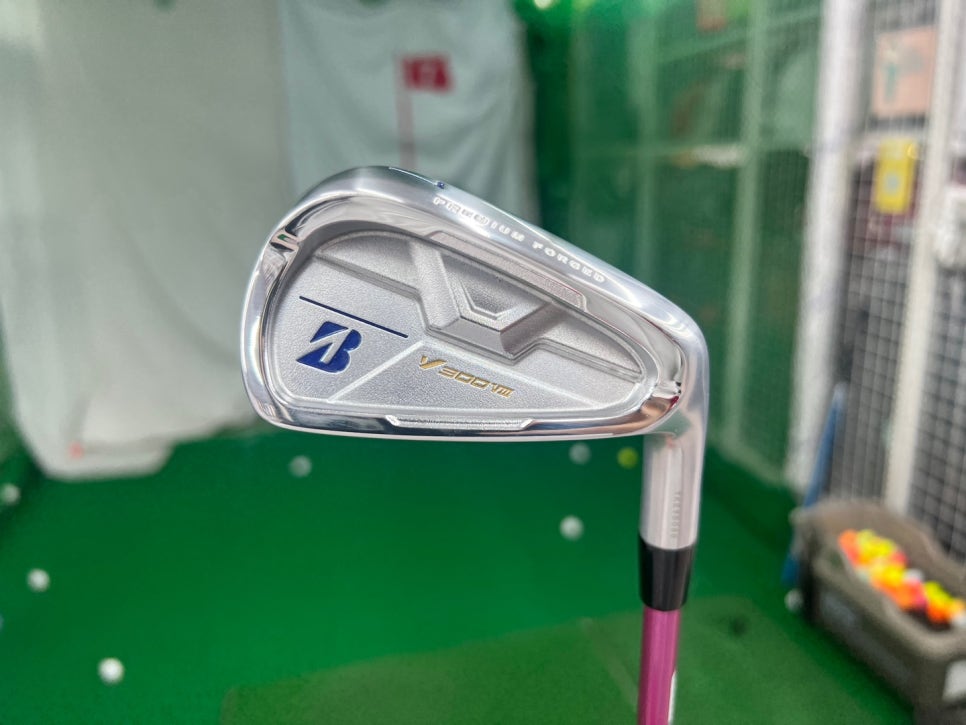 골프채 국민아이언 여성용 한정판 브리지스톤 브릿지스톤 v300 8시리즈! 역시는 역시다! : 네이버 블로그