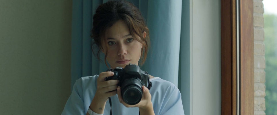 안나 카스틸로(Anna Castillo) 노웨어(Nowhere) 주연 인터뷰 영상/이미지 : 네이버 블로그