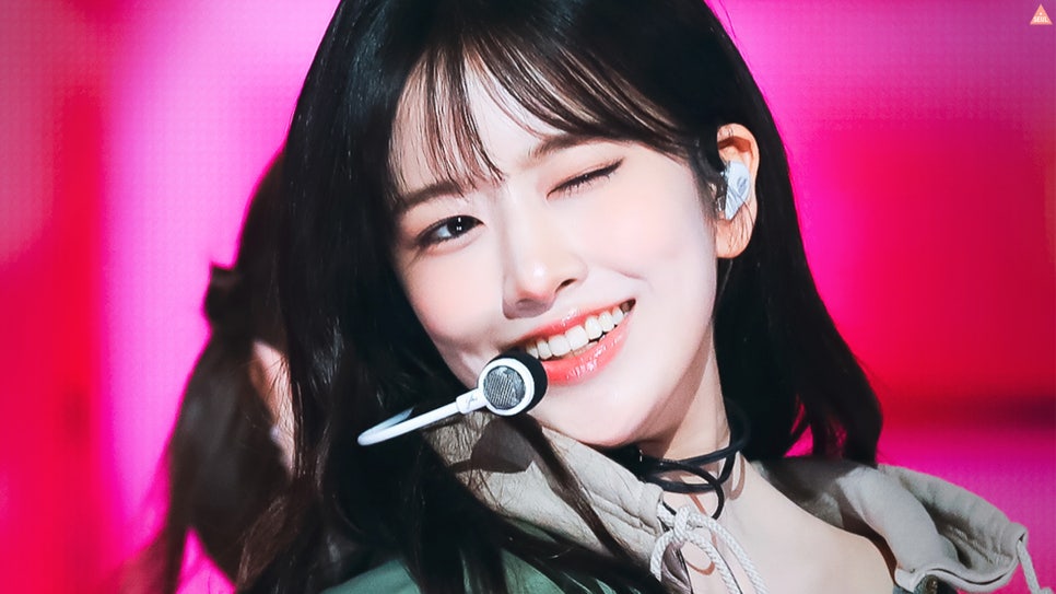 아이브 안유진 'off the record' 무대 컴퓨터바탕화면_by.슬짱 : 네이버 블로그