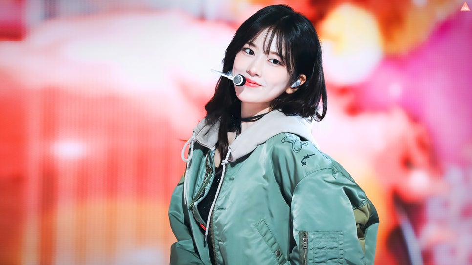 아이브 안유진 'off the record' 무대 컴퓨터바탕화면_by.슬짱 : 네이버 블로그