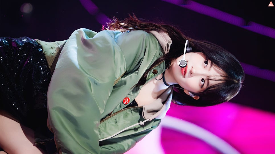 아이브 안유진 'off the record' 무대 컴퓨터바탕화면_by.슬짱 : 네이버 블로그