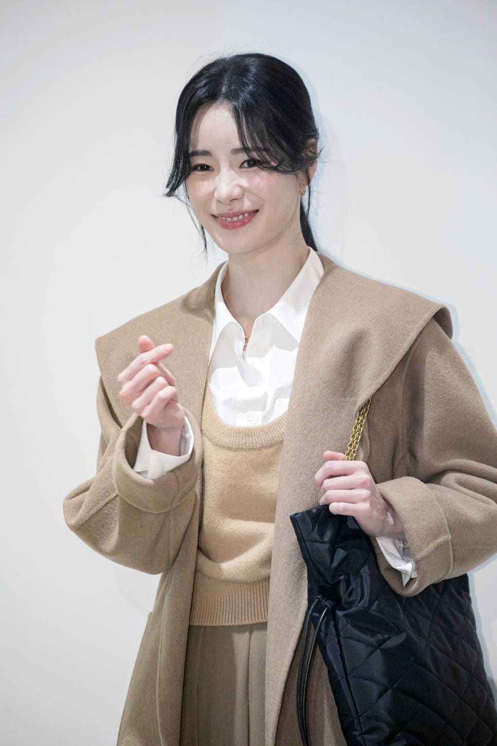 임지연 코트 시슬리 패션 여성 캐시미어 코트 롱 스커트로 완성한 겨울 코디 : 네이버 블로그