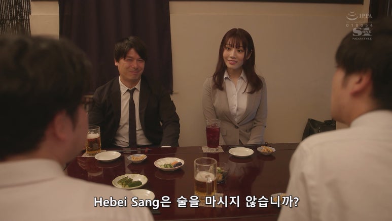 SSIS-586 카와키타 사이카 Saika Kawakita 河北彩花 출장지에서 경멸하던 중년 성희롱 상사와 설마 같은 방에..아침까지 계속되는 절륜에 쾌락 느끼고 만 나 ...