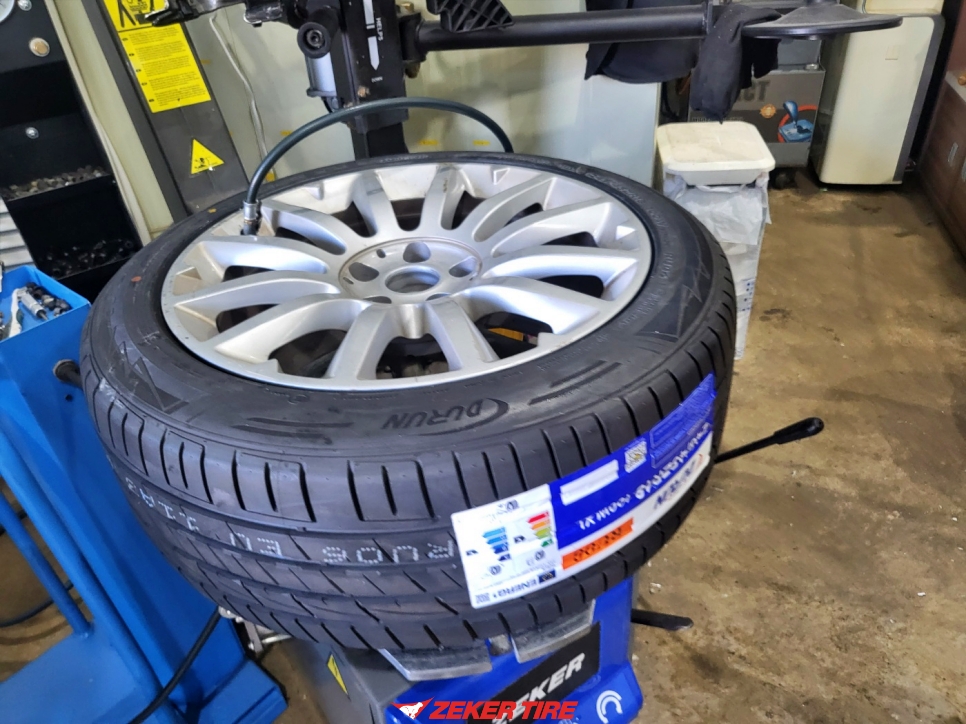 마세라티 기블리 18인치 타이어 교환, 듀런 RU06 245-45-18 교체, 파주 타이어 전문점 : 네이버 블로그