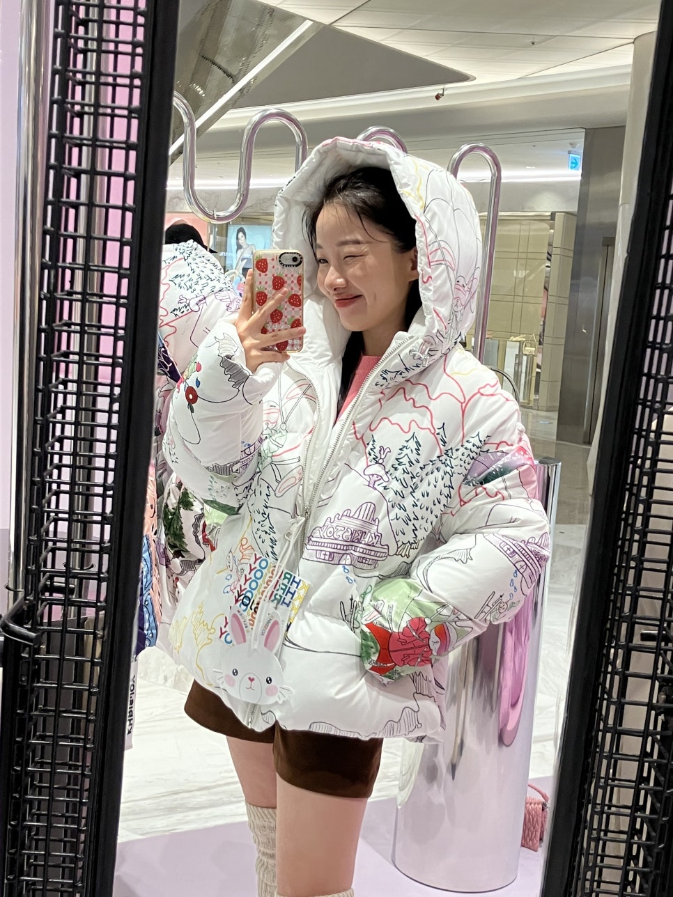 이태리 명품 패딩 :: 잠실 에비뉴엘 크리스조이 X 엘리든 팝업스토어 (~11/30) 아이코닉 푸퍼 패딩부터 23FW 컬렉션까지 몽땅 입어봤어요 : 네이버 블로그