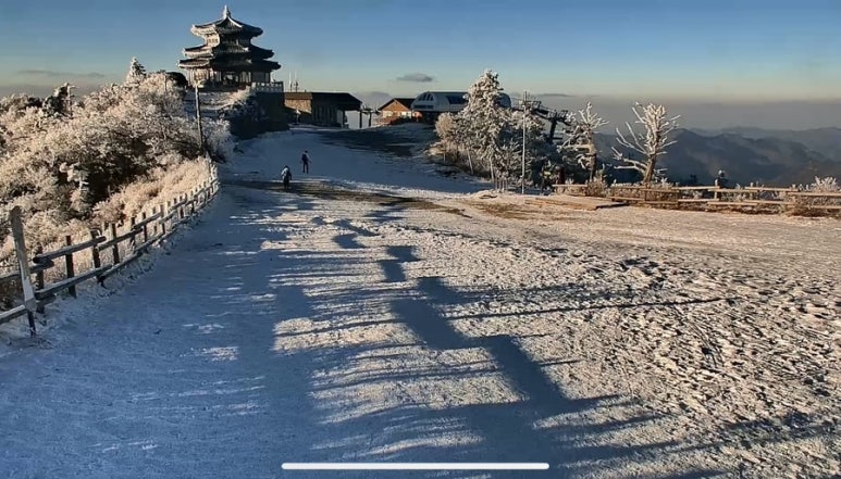 첫눈 무주 덕유산 리조트 곤도라 후기ㅣ 무주 덕유산 곤도라 설천봉 향적봉 곤도라 예약 광주에서 무주까지 네이버 블로그
