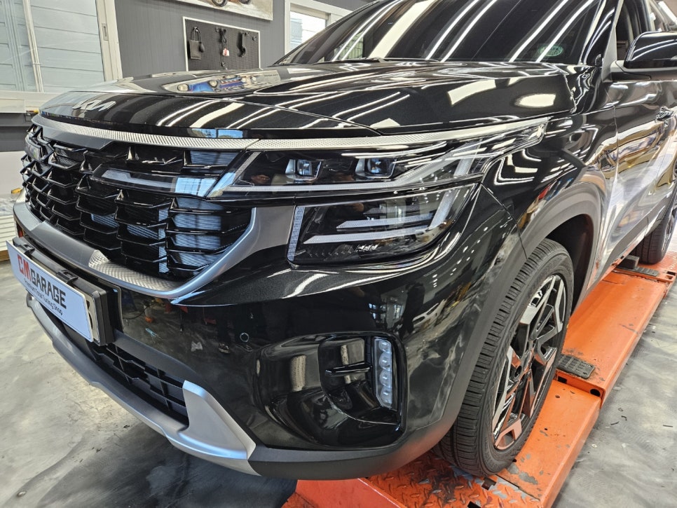 [ 신형 셀토스 ] 출고되지말자 작업하는 브레이크튜닝~^^ 제품은 네오테크 4P 브레이크 입니다~^^ NF4P 브레이크 + 355MM 디스크 조합의 브레이크튜닝!! 이제시작 ...