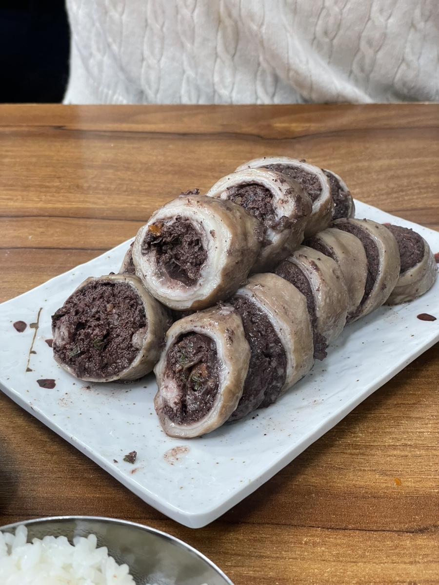 [서울 신당역 맛집] 전주순대국에서 대창피순대 먹고왔어요! (웨이팅, 메뉴 추천) : 네이버 블로그