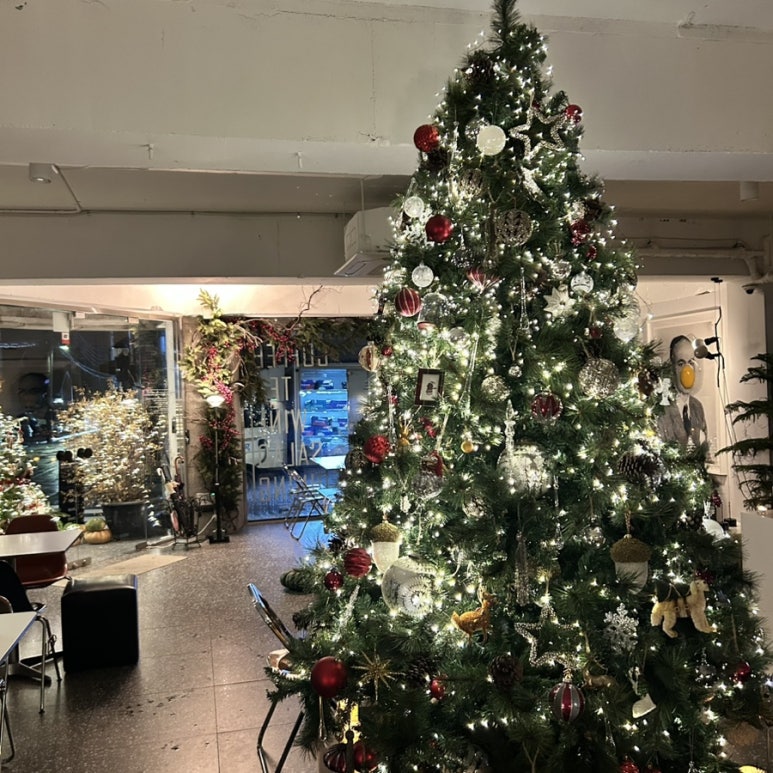 [청구역 맛집] 크리스마스 분위기 물씬 나는 “세컨하우스” : 네이버 블로그