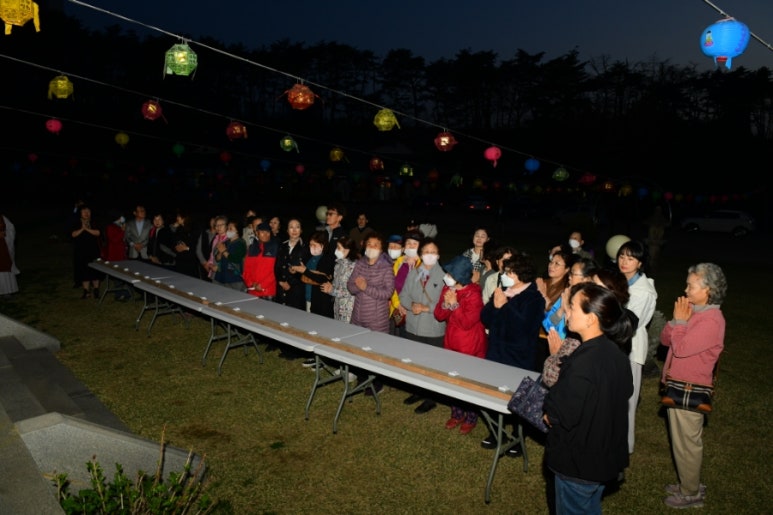 아름다운 마음이 함께 하는 영랑호 보광사 점등식 佛紀2568(2024)년 4월18일 저녁 7시 20분~ : 네이버 블로그