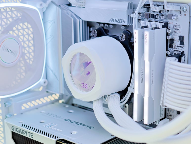 [영이네컴퓨터] 안텍 C8 MESH 화이트 / 7800X3D / GIGABYTE RTX 4070 Ti SUPER AERO ...