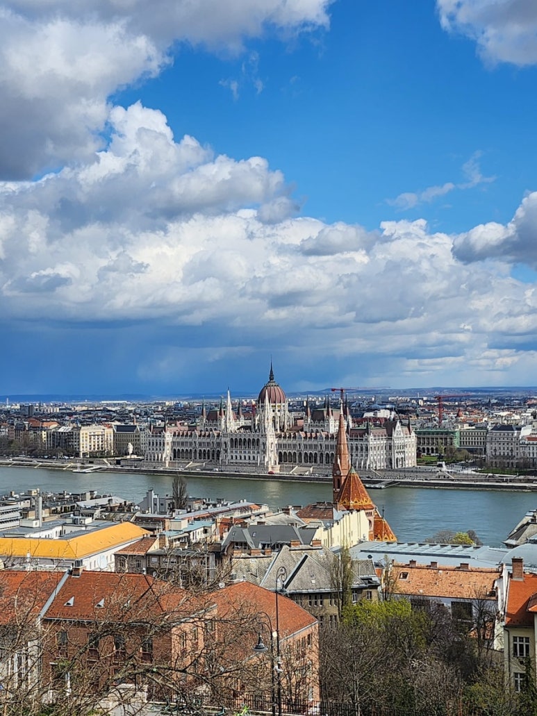 [헝가리] 부다페스트 부활절 렌터카 가족여행, 대한항공 마일리지, 뉴욕 카페, 세치니 온천, 국회의사당 야경 시간주의 : 네이버 블로그