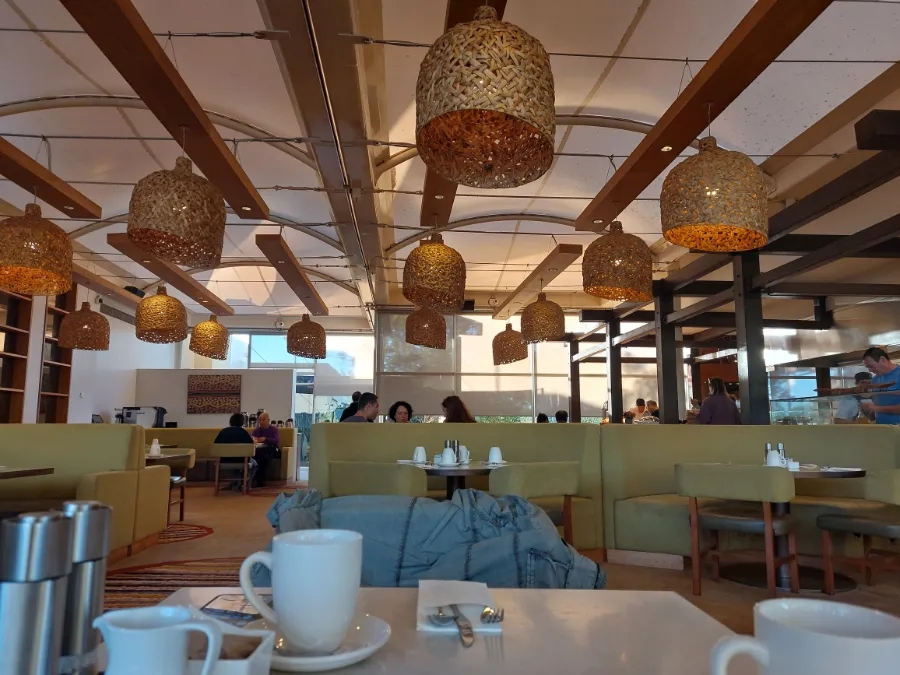 Uluru Sails In The Desert 호텔에서 호화로운 아침 Buffet 를 즐기다 : 네이버 블로그