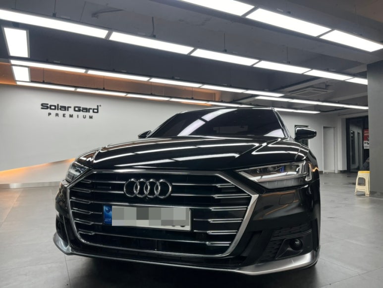 새차만큼 멋지게 썬팅을 바꿔보세요! 커넥티드블랙박스 보조배터리까지 솔라가드프리미엄해운대점이면 됩니다. 아우디A8L 티타늄 QXD1 커넥티드 아이볼트 : 네이버 블로그