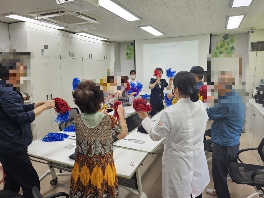 부산레크리에이션 정문경강사 동래구보건소 치매안심센터 어르신들과의 또 다른인연 시작합니당 네이버 블로그