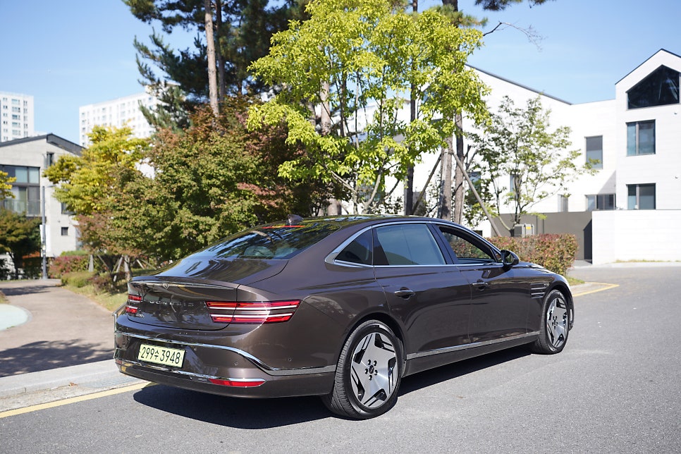 제네시스 G80 전기차 시승기, 2025 G80 일렉트리파이드 롱바디 2열 승차감은? : 네이버 블로그