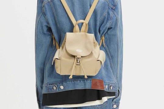 이미스 스웨이드백 백팩 VS 숄더백 가방 살까? 말까? 누가 더 좋아요? : 네이버 블로그