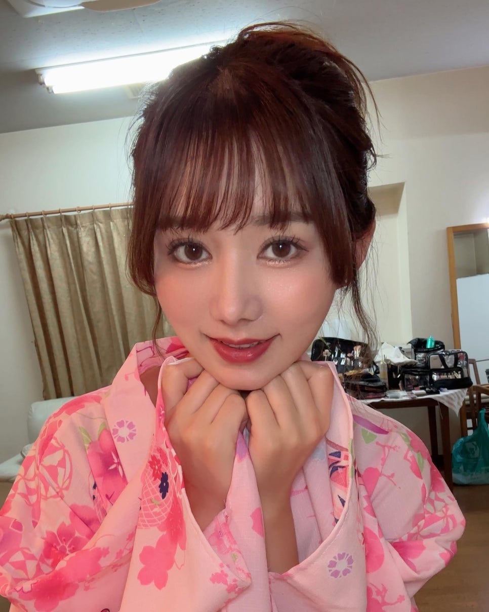이츠카 이치메이 / Ichimei Ichka / 五日市芽依 : 네이버 블로그