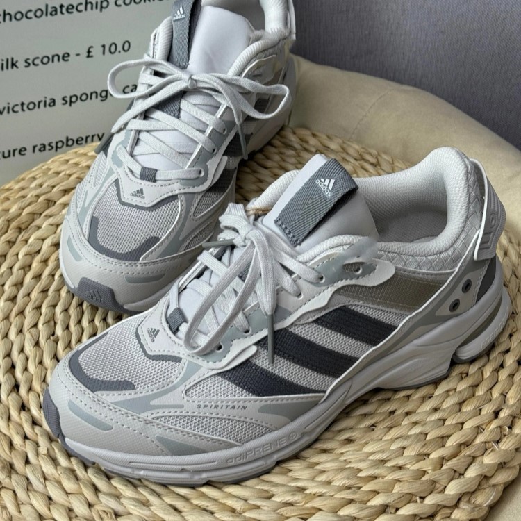 아디다스 스피리테인 2000 그레이 IE1890 : 네이버 블로그
