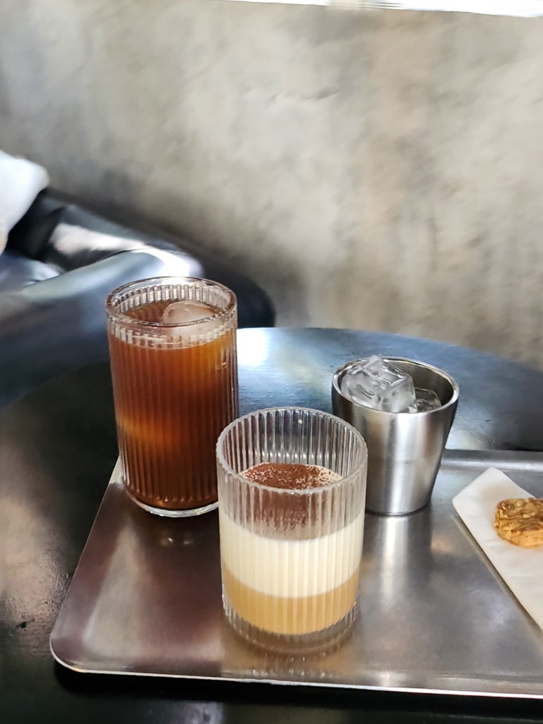베트남 다낭 한시장 로컬카페 인스타감성 Akopi coffee : 네이버 블로그