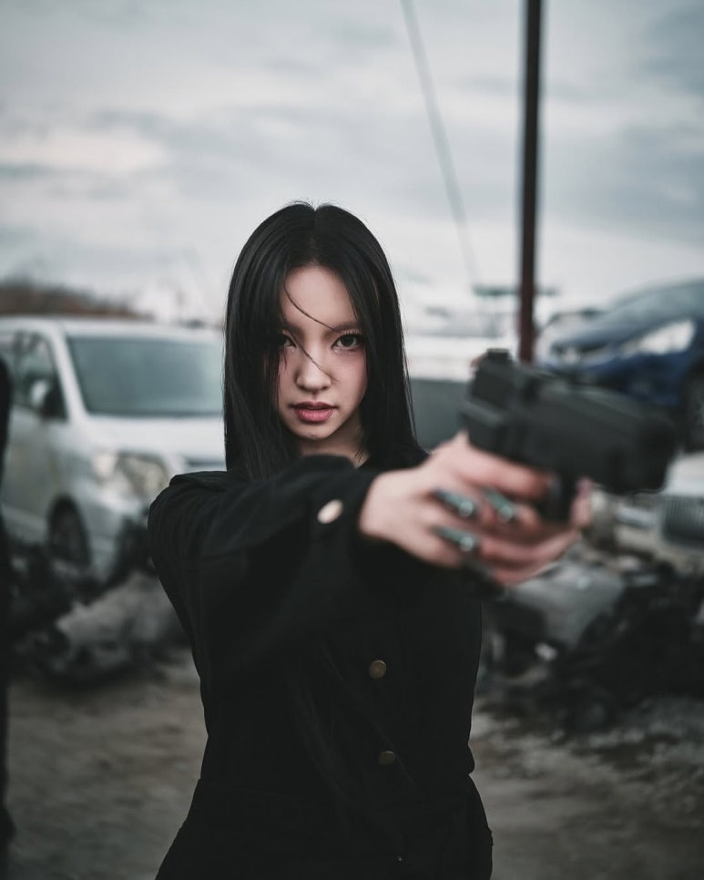 “MZMC 첫 걸그룹”… VVS, 5인 전원 공개 완료 : 네이버 블로그