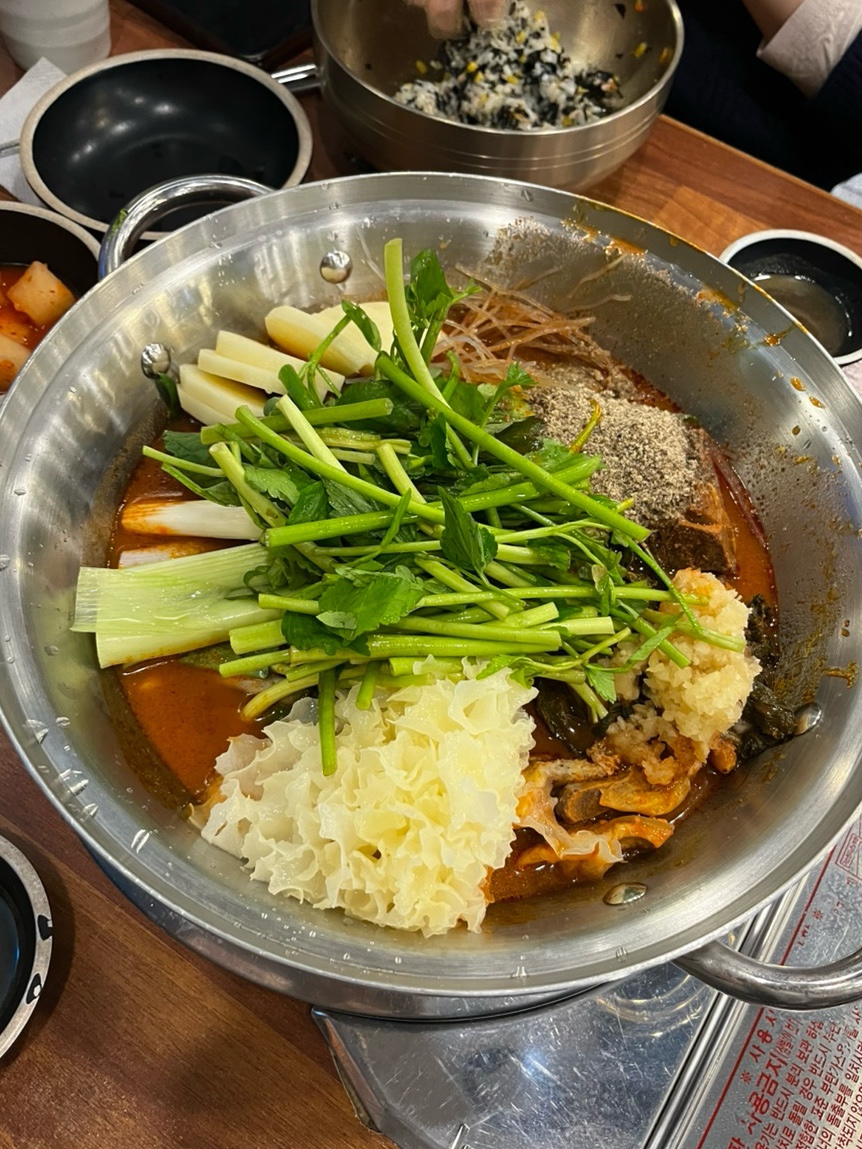 강남맛집ㅣ보승회관 강남역직영점 미나리 감자탕 내돈내산 후기 : 네이버 블로그