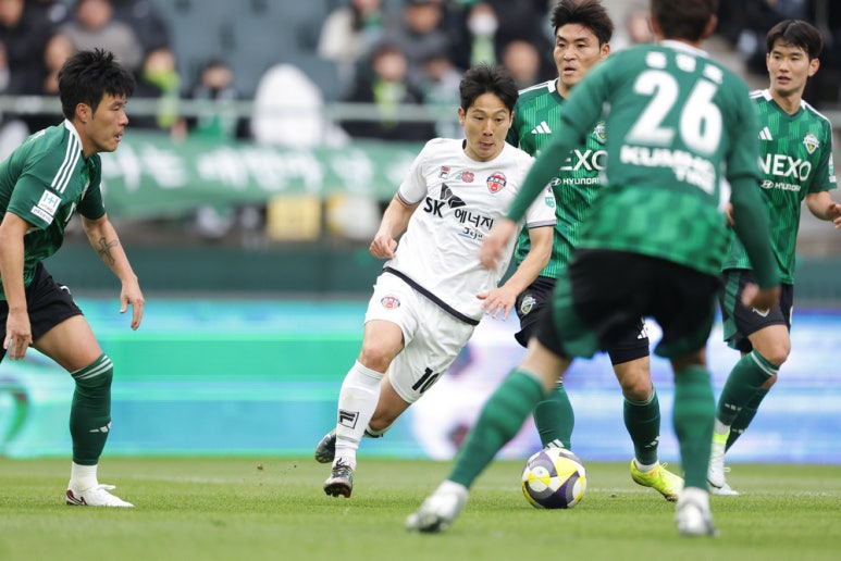 [K리그] 제주SK vs 전북 현대 2025 K리그1 15R 프리뷰 - 최상의 경기력을 보여주는 전북, 최악의 경기력을 이어가는 제주 : 네이버 블로그