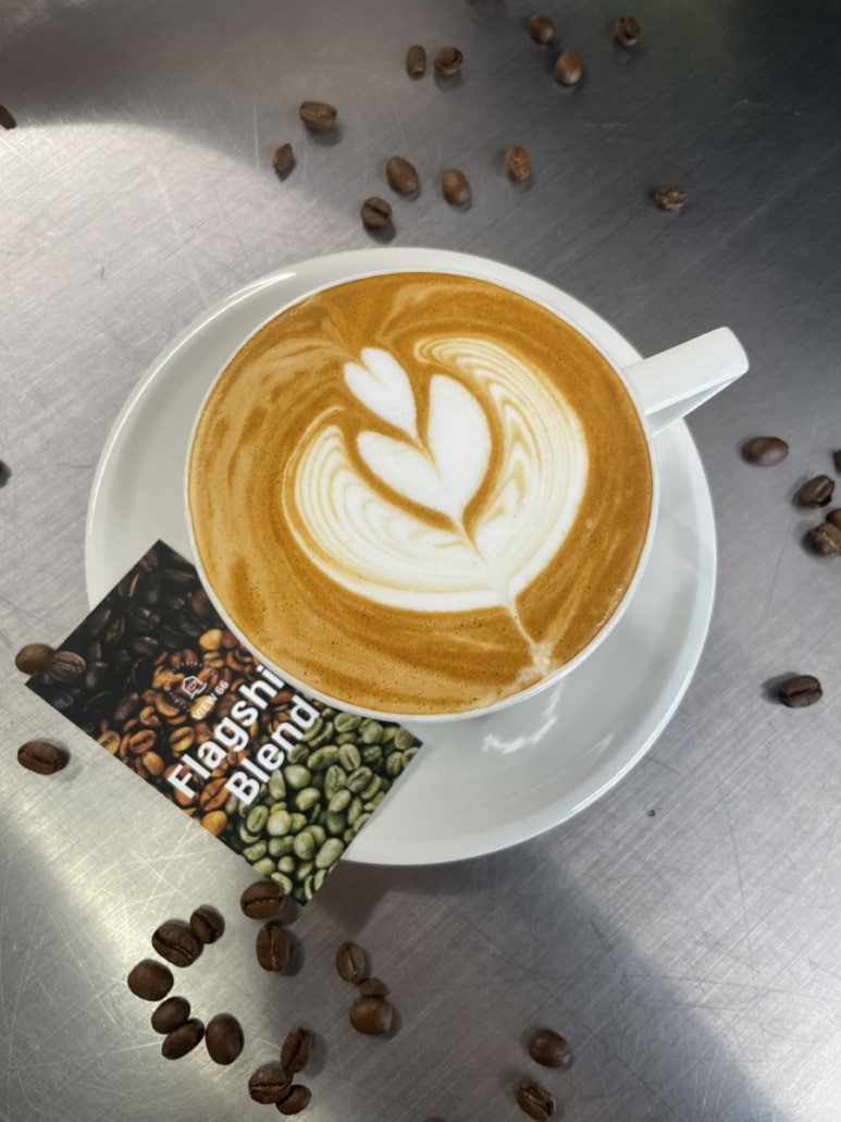 [양주카페 추천 / 뷰66 양주점] 쓴맛 없이 고소한 라떼 한 잔의 위로, Flagship Blend 라떼☕️ : 네이버 블로그