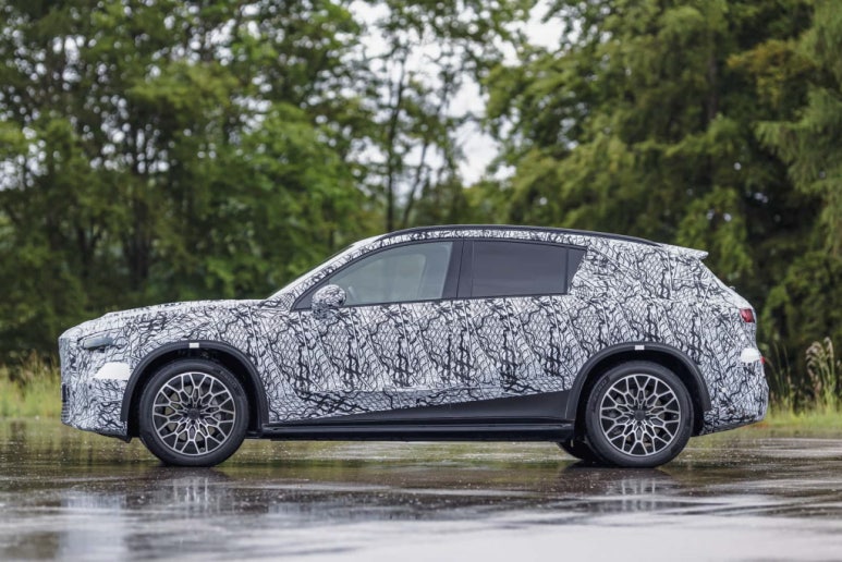 벤츠 GLC 전기차 프로토타입 공개, 주행거리 650km 예고 : 네이버 블로그