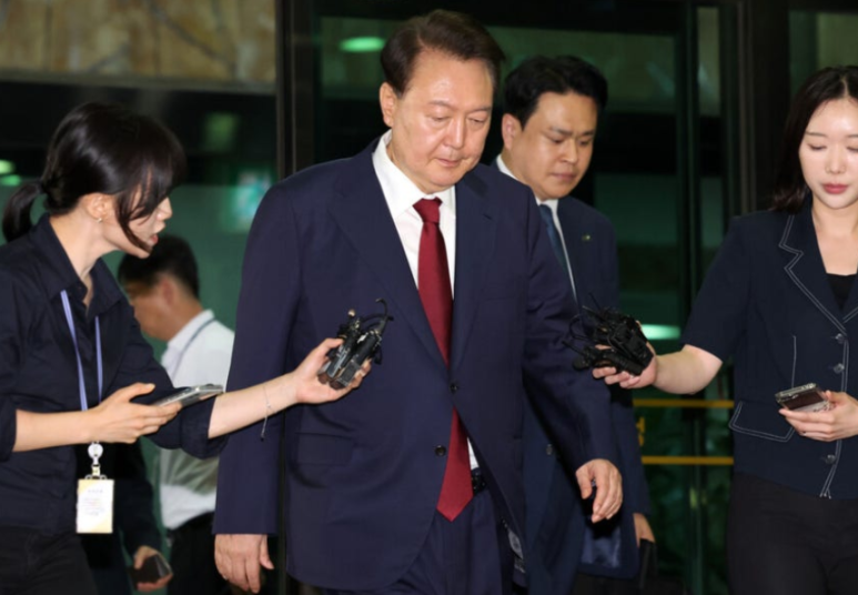 윤석열 구속영장 청구…내란특검의 혐의 66쪽 총정리 : 네이버 블로그