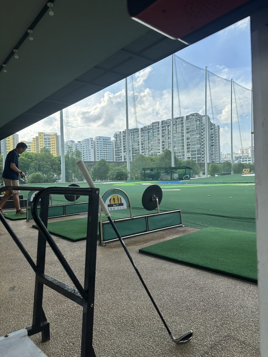 싱가폴 골프장 골프연습할 수 있는 드라이빙렌지 Punggol Driving Range : 네이버 블로그
