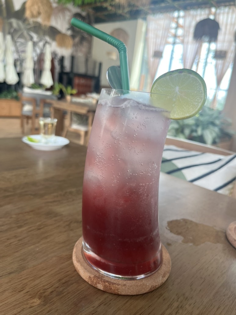 푸켓│카론 맛집 VEE RESTAURANT 추천(카론비치, 칵테일맛집, 노을맛집) : 네이버 블로그