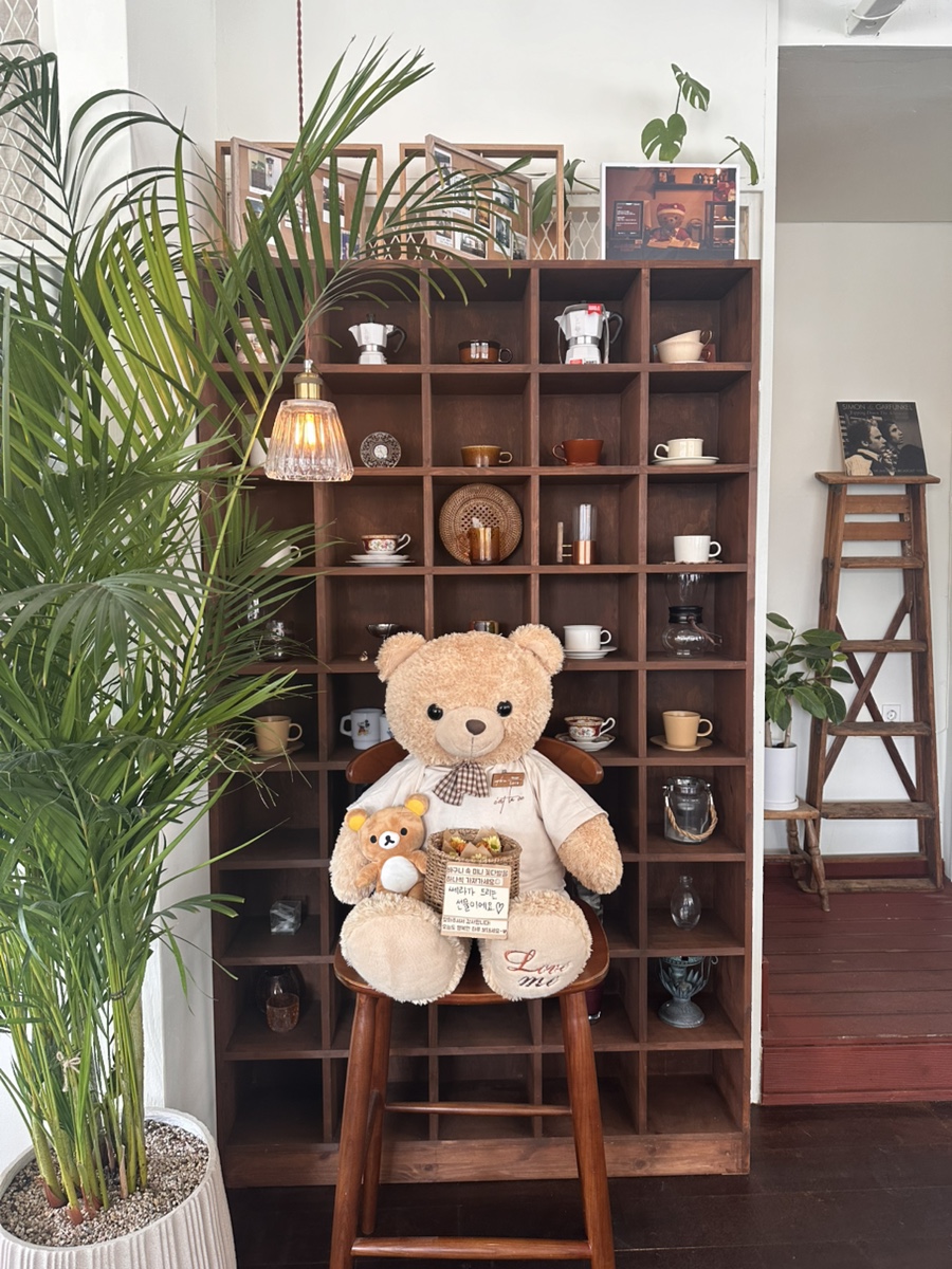 강릉 예쁜 카페 쎄라비, 휘낭시에 맛집 내돈내산 : 네이버 블로그