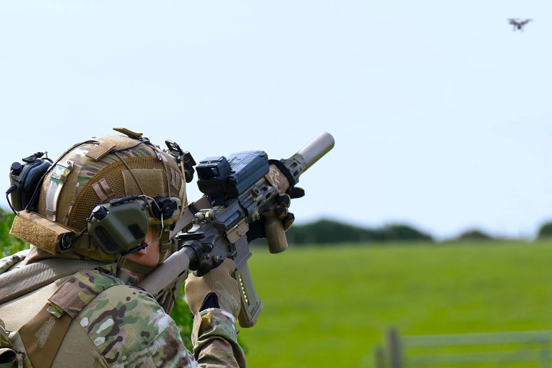 이스라엘 SMARTSHOOTER, 아시아 태평양 국가에 SMASH 3000 대드론 및 정밀 타격 시스템 공급 : 네이버 블로그