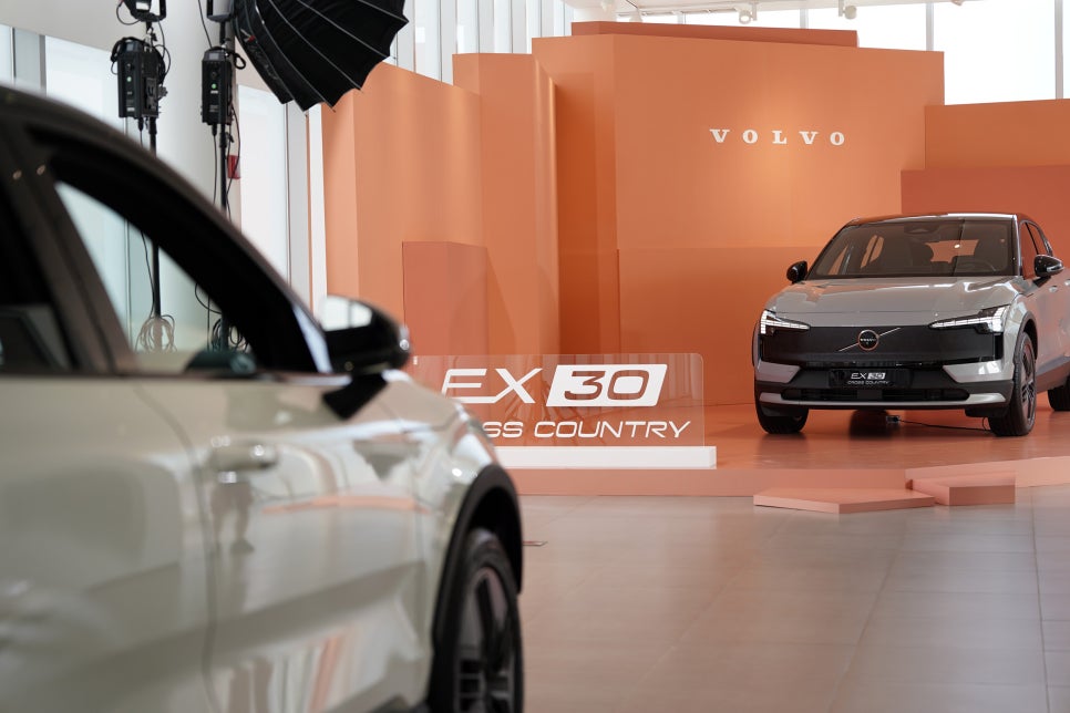 볼보 EX30 CC 크로스컨트리 출시 : 네이버 블로그