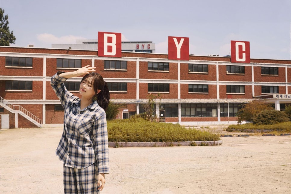 BYC, 츄 FW 화보 공개…헤리티지&레트로 컨셉 : 네이버 블로그