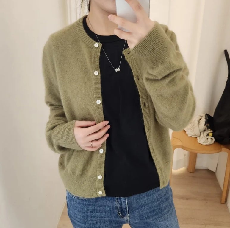 베뉴엣 BENUET 한남동 쇼룸에서 25FW 신상 모아 가디건부터 햄튼 스커트까지 피팅후기 : 네이버 블로그