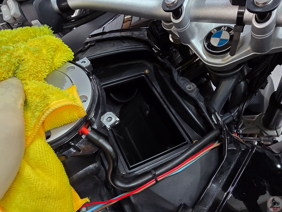 [2025.9.22] BMW R1200GS 어드밴처, 브레이크 패드 및 에어필터, 엔진,샤프트 오일 교체 : 네이버 블로그