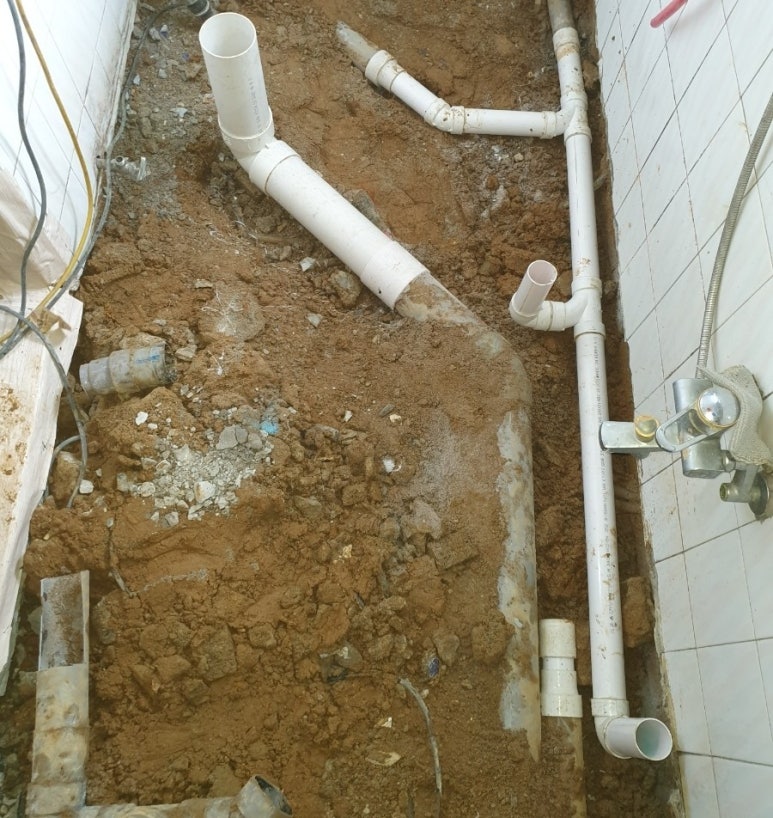 부산 욕실 누수 방수층 손상으로 전체철거후 완벽방수공정! : 네이버 블로그