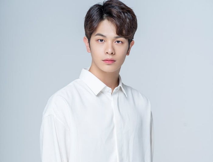 '육성재+이민기' 닮은 미모로 여심 사로잡은 '키 184cm' 웹드 남주 : 네이버 블로그