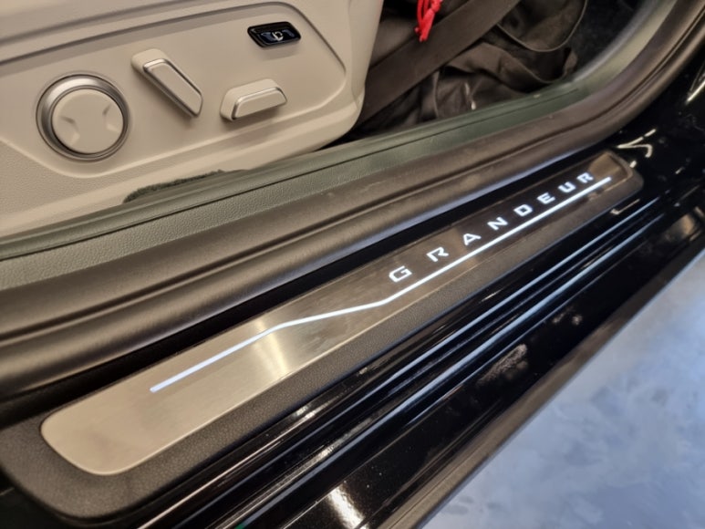 울산 순정튜닝 그랜저 GN7 하이브리드 메탈패키지 시공 : 네이버 블로그