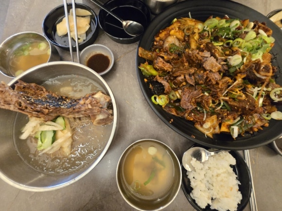 칠곡맛집. 태산옥 비쥬얼대박 갈비냉면이에요~ : 네이버 블로그