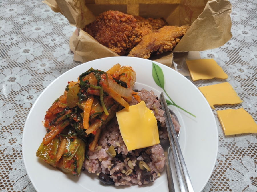 지금 내 점심짤 메인은 GS25 폐기된 치킨 3조각 ㅎㅎㅎ : 네이버 블로그