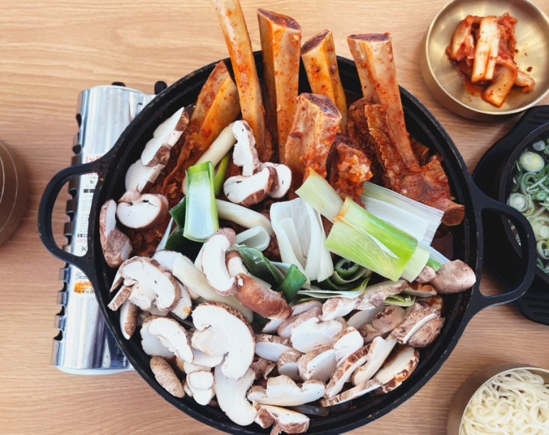 파주 심학산 맛집 동남집 파주심학산점 방문 후기 매운 갈비찜의 황홀한 맛과 푸짐함에 감동 네이버 블로그