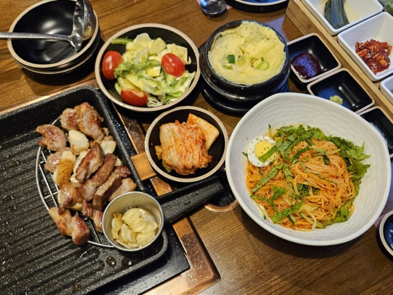 전주 신시가지맛집 인더포크 분위기 좋은 고깃집 주차 편한 구워주는 고기집 추천 네이버 블로그